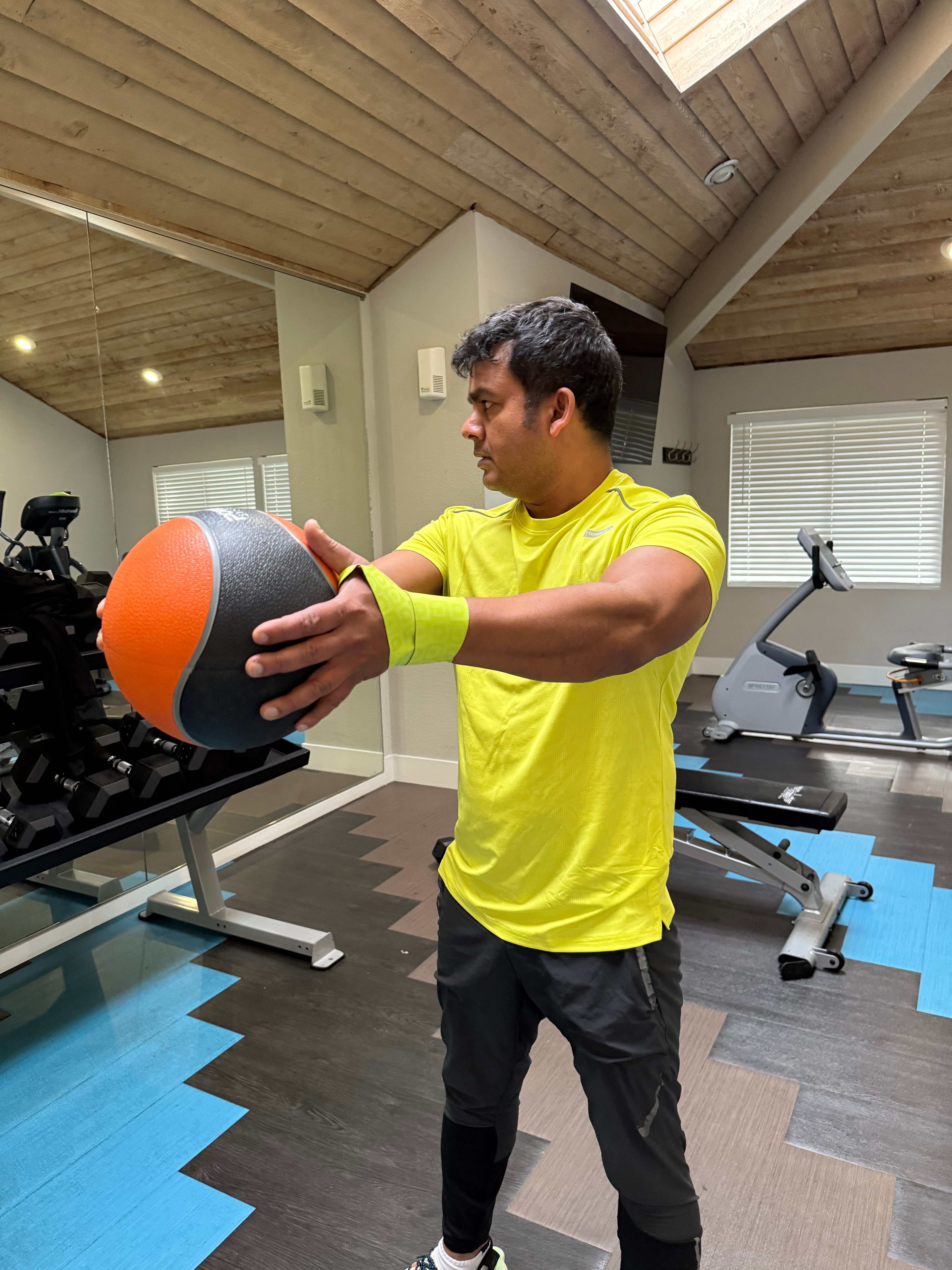 How to Relieve Wrist Strain (Before It Turns Into Something Scary) – aoFIT